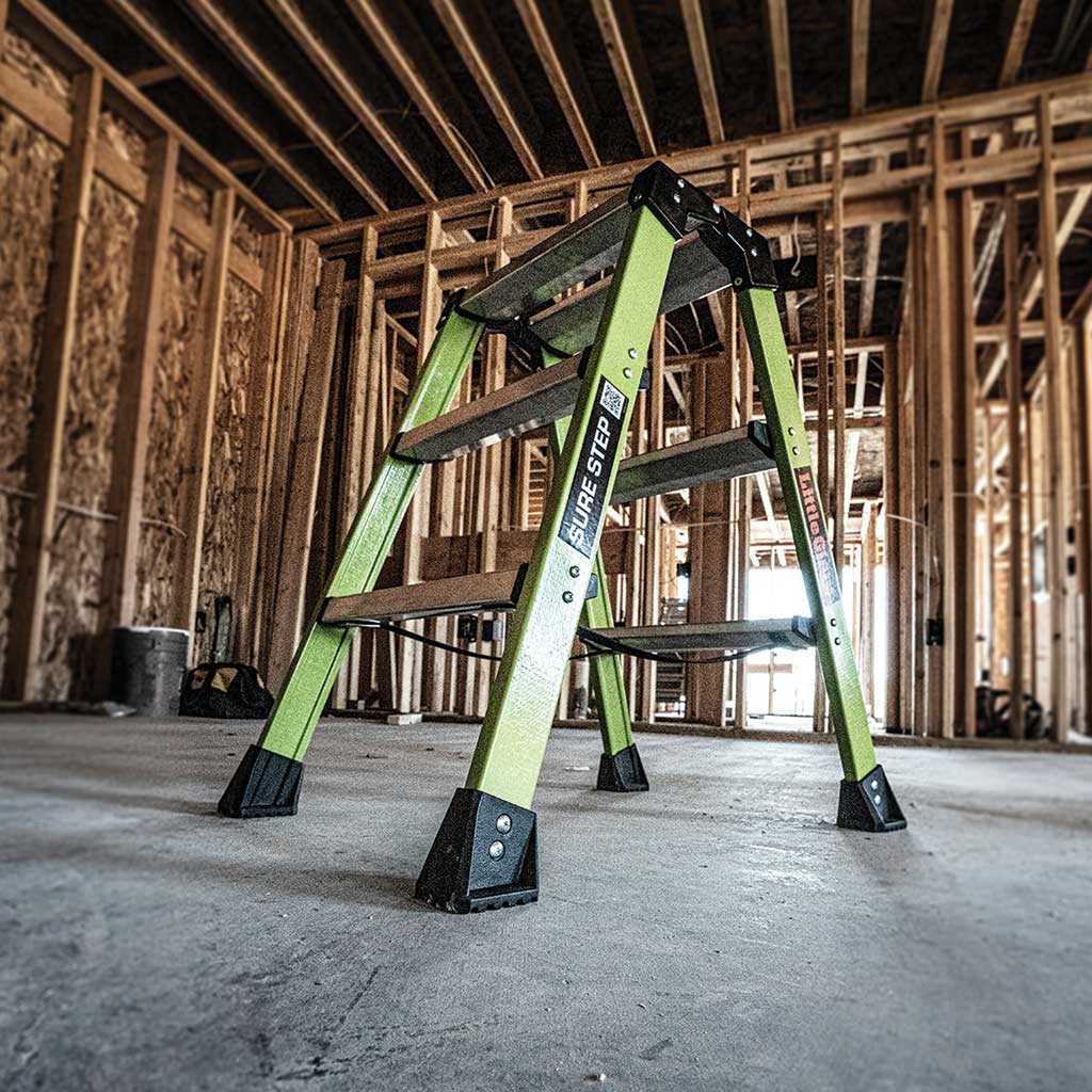 Little Giant SureStep in HiViz Green Fibreglass – Ladders-Online